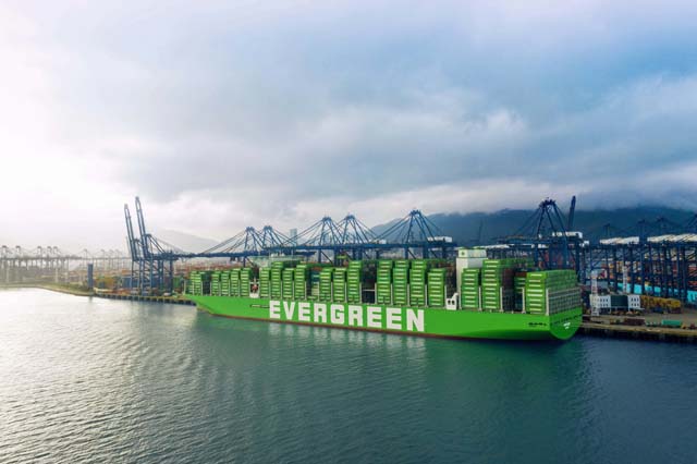 24 METHANOL-FUELLED BOXSHIPS FOR EVERGREEN - Clean Shipping International